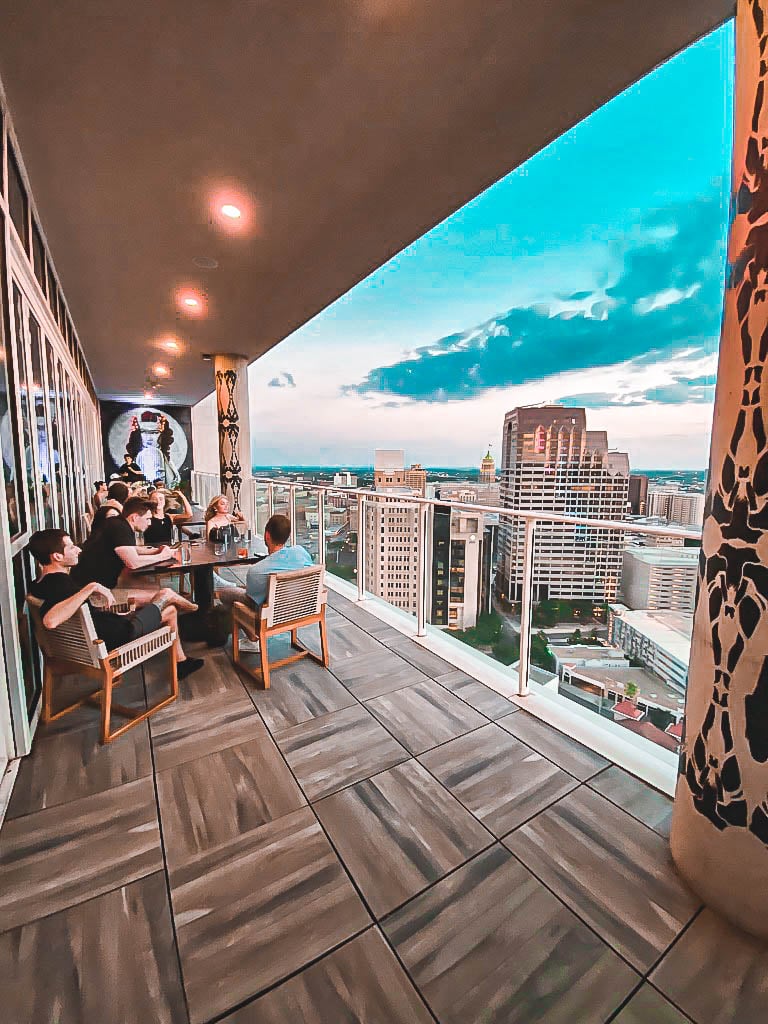 Review of Thompson San Antonio - Riverwalk Luxury Hotel - The San ...
