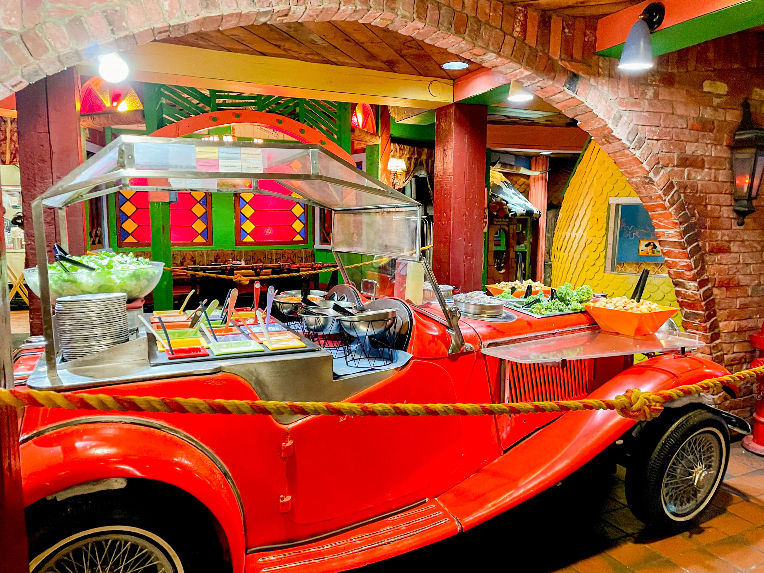 The Magic Time Machine: The Weirdest Restaurant in San Antonio - The ...