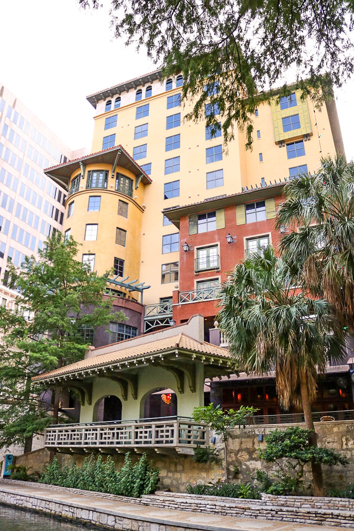 An Honest Guide To The Most Breathtaking Hotels On The Riverwalk In San ...