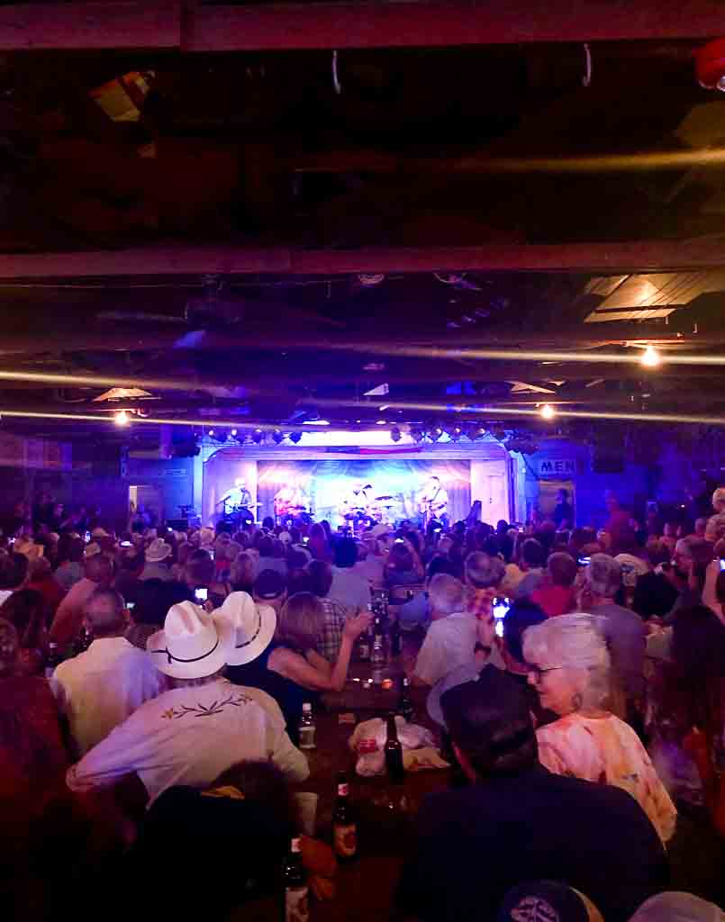 How To Plan The Perfect Day Trip to Gruene, TX - The San Antonio Things