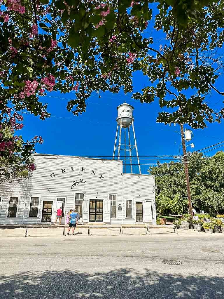 How To Plan The Perfect Day Trip to Gruene, TX - The San Antonio Things