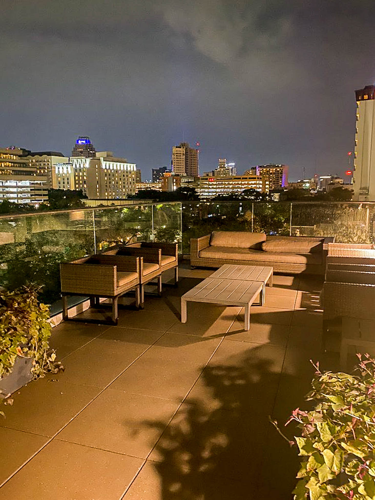 The Most Spectacular Rooftop Bars in San Antonio for Drinks with a View ...
