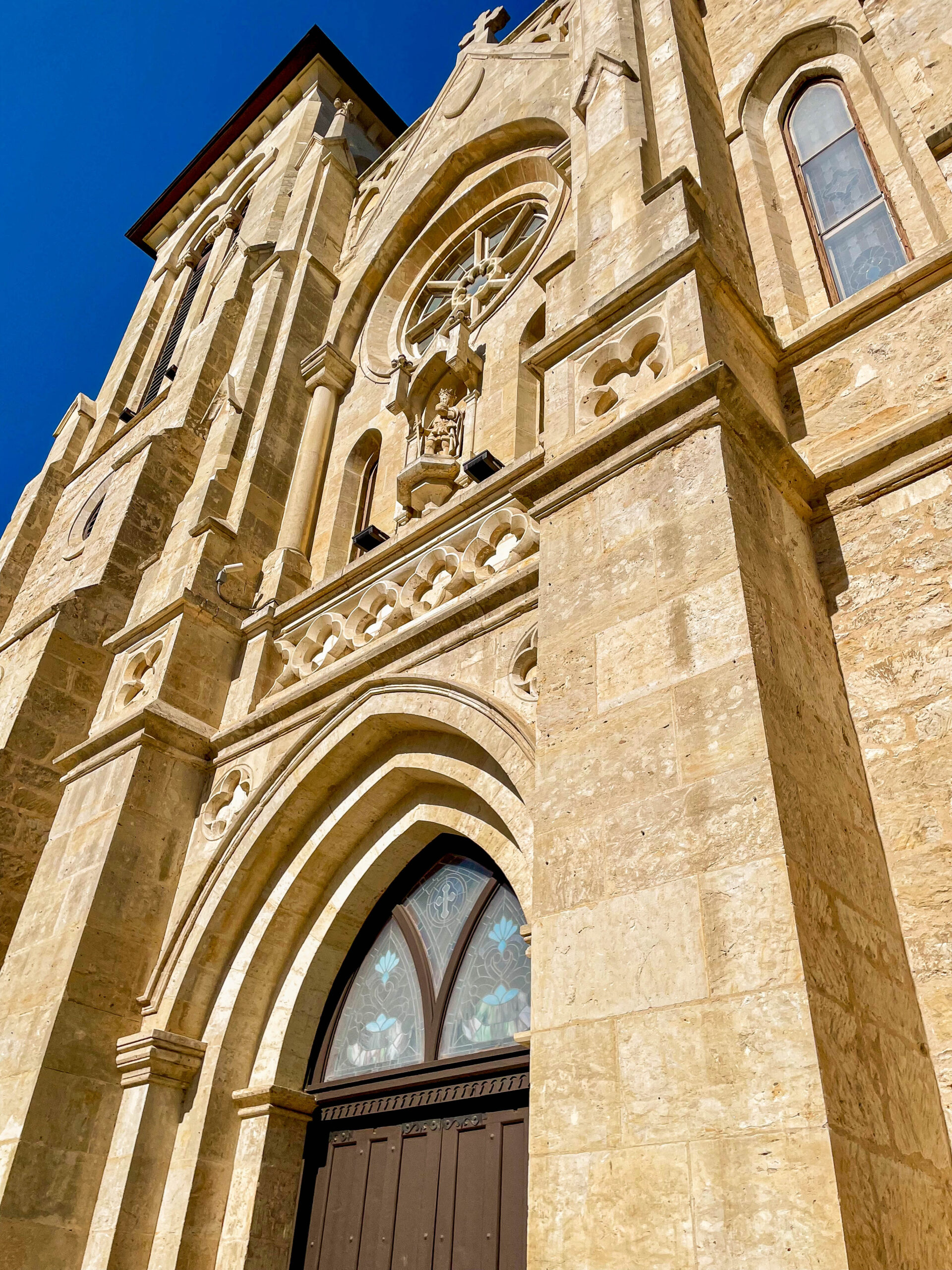 How to Visit the San Fernando Cathedral: The Oldest Church in Texas ...