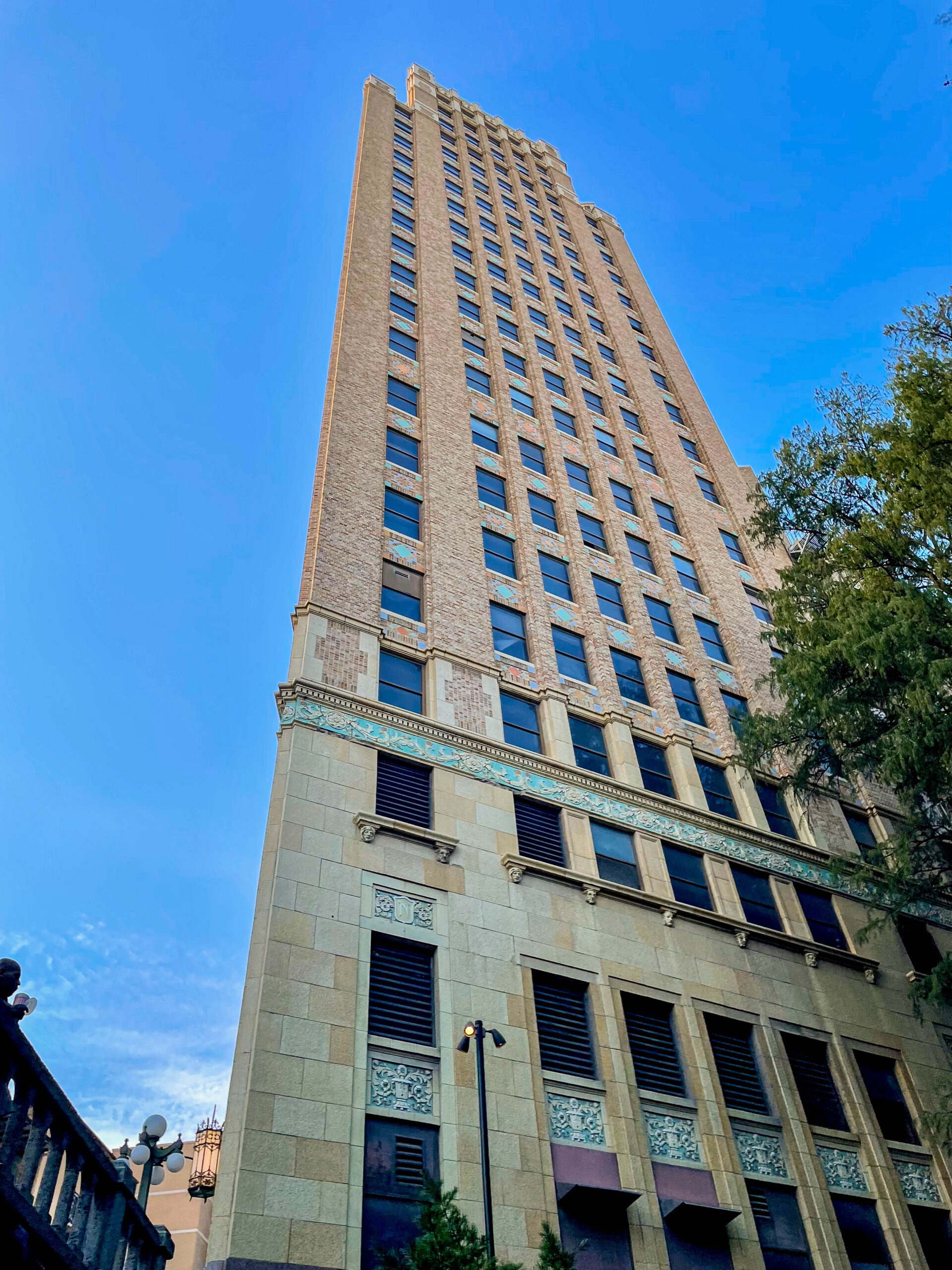 A Complete Guide to the San Antonio Riverwalk Boats: Are Go Rio River ...