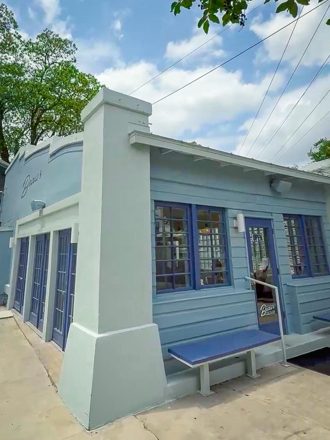 Inside Beau's Tiny Diner: Big Flavor, Little Space - The San Antonio Things